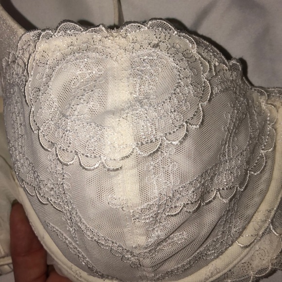 Triumph | Intimates & Sleepwear | Pretty Lace Bra | Poshmark
